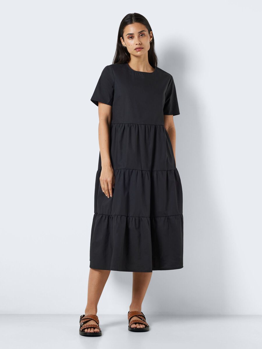 Browse dresses from Noisy May online